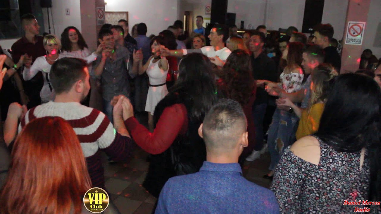 Calin & Florin Crisan - Colaj Live Club Vip Tarnova - YouTube