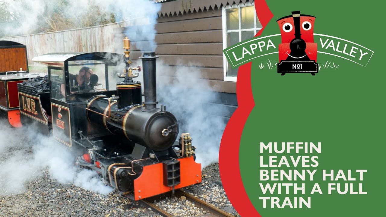 Muffin departs Benny Halt with a full train of passengers - YouTube