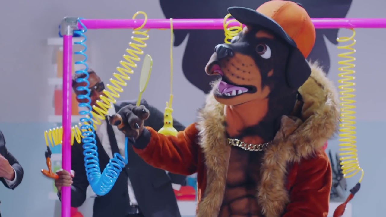 MASKED SINGER The Clues - Rottweiler | Season 2 Episode 13 - YouTube