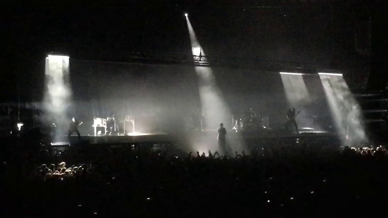 BMTH live Antwerp @ Lotto Arena 2018 - Wonderful Life - YouTube