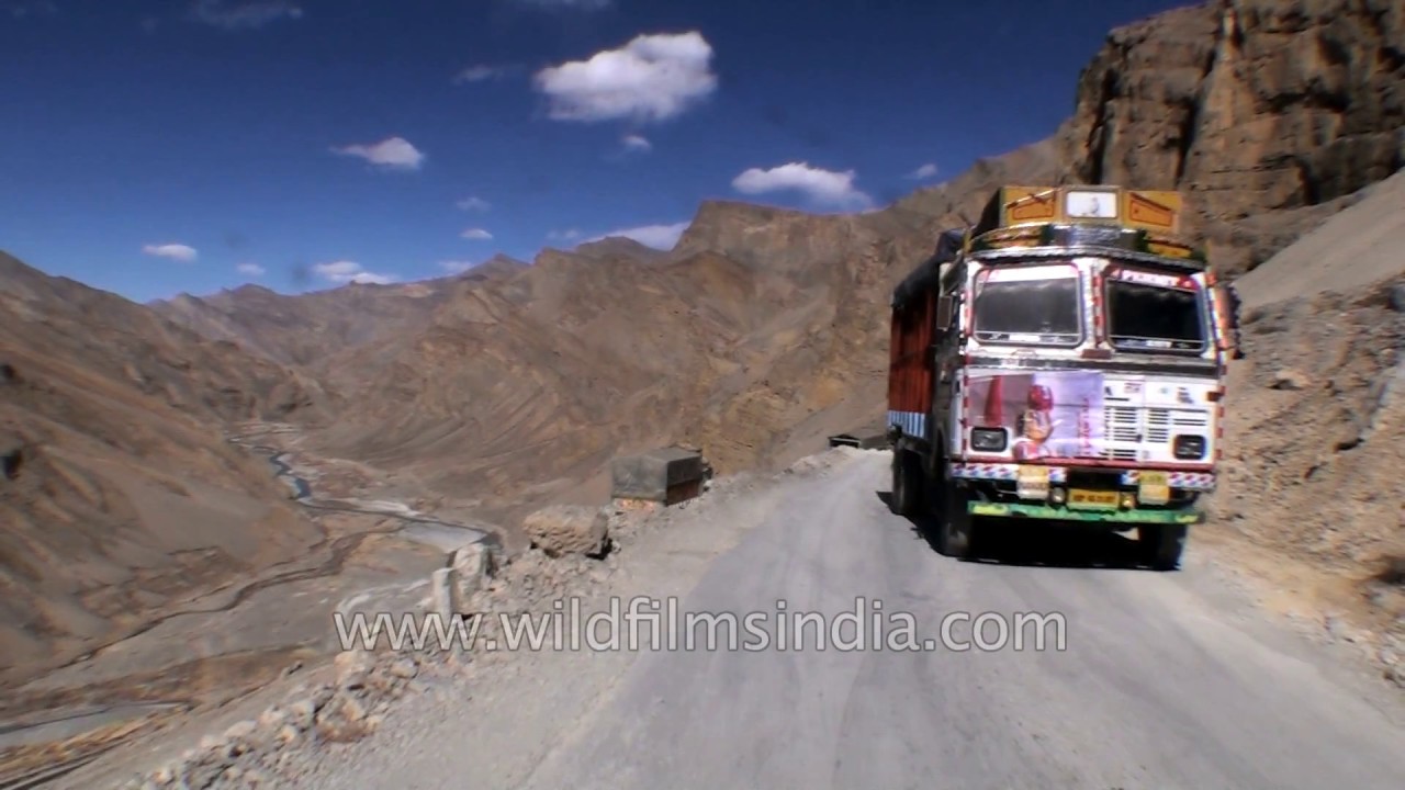 Driving the 21 Gata Loops on Manali-Leh highway - YouTube