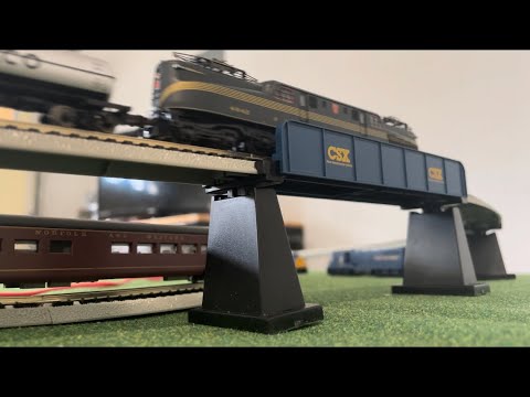 N scale Bachmann GG1 with freight - YouTube