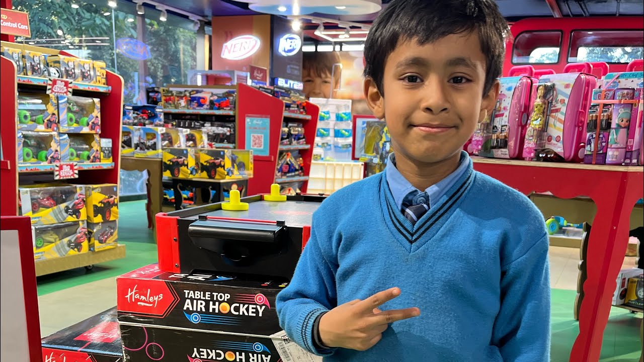 Umair X HAMLEYS | Bubble block gun | #hamleys #viral #trending # ...