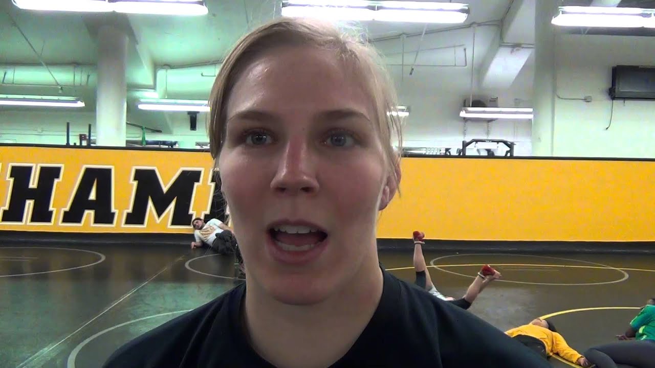 Women stars Hildebrandt and Lampe on grueling Carver-Hawkeye workout ...