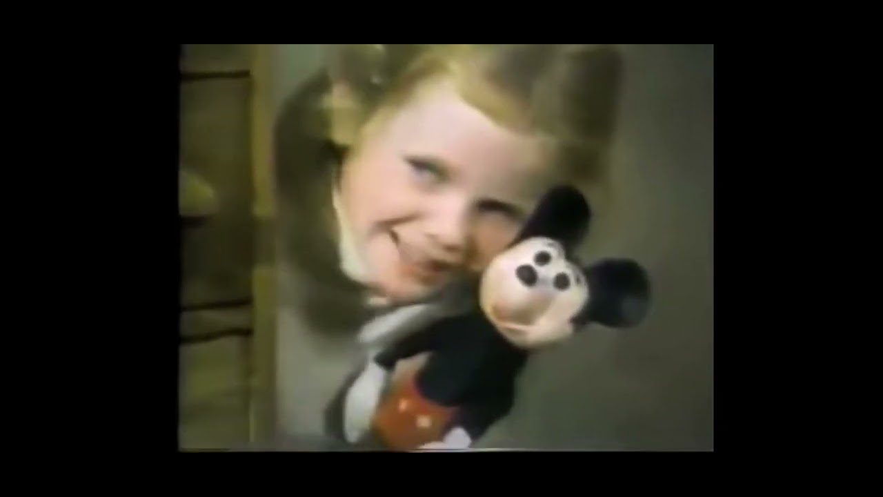 Stretch the hell out of Mickey and Donald - YouTube