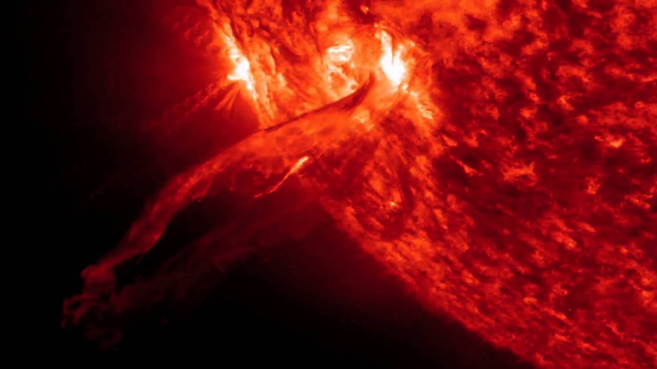 Spectacular Spitfire Can't Escape Sun's Gravitational Pull | Video ...
