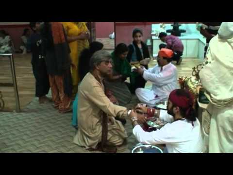 Maatajee's Aarti at Bramco Temple, Bahrain - YouTube