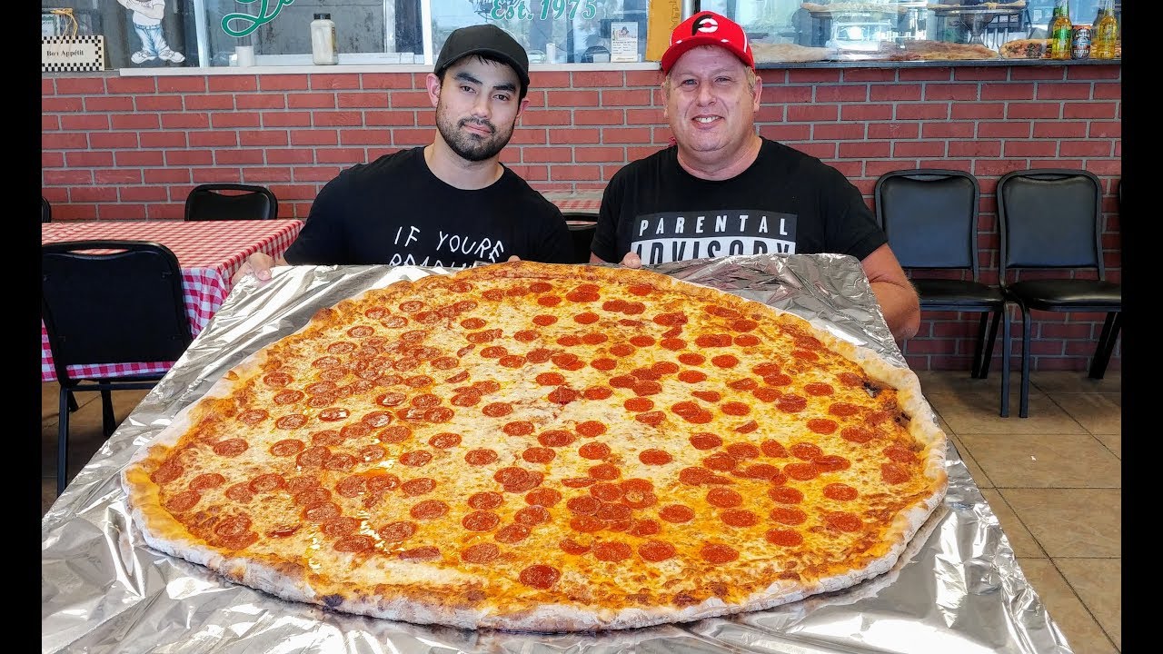 Lennys BIG 36 Inch Pizza Challenge with Nathan Figueroa - YouTube