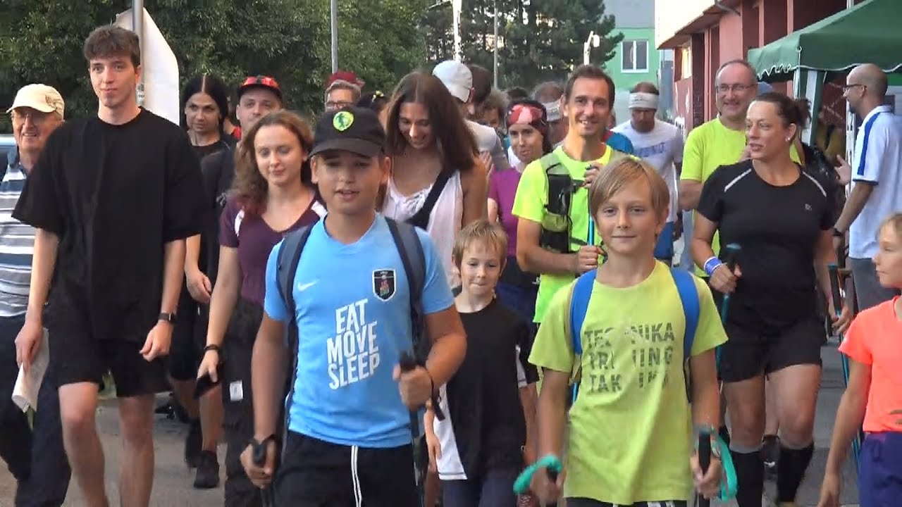 17. ročník Výšľapu na Devínsku Kobylu - YouTube