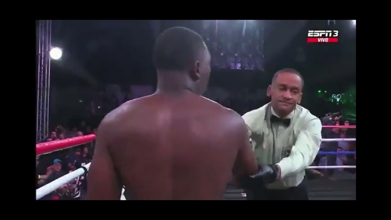 Lester Martinez consigue su 17th victoria como Boxeador profesional en ...