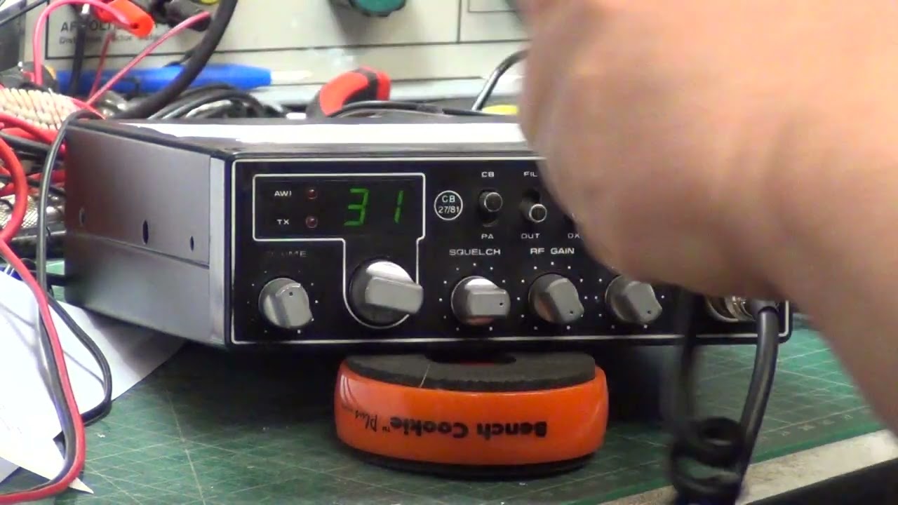 Maxcom 30E CB27/81 UK FM CB radio - On The Air test - YouTube
