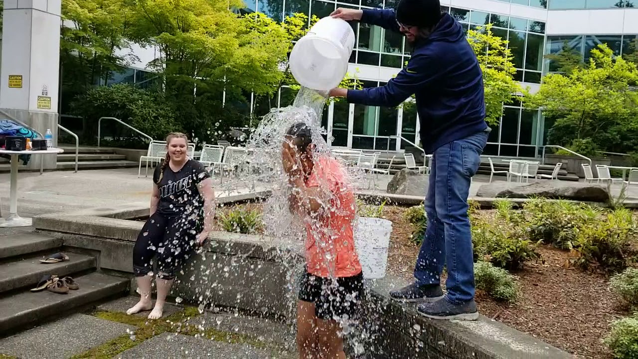 Amber Shaffer Ice Bucket Challenge @ The Glass Palace - YouTube