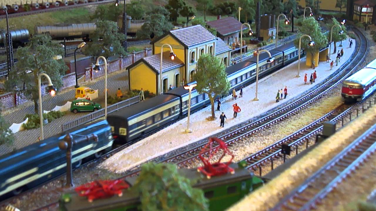 Talgo 354 Virgen de Covadonga en escala N - YouTube