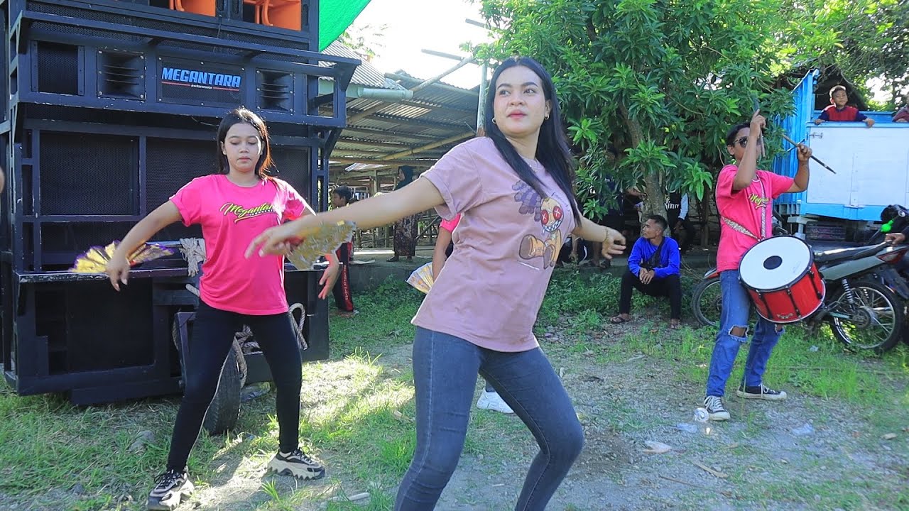 Liukan Manja trio Megadance. MEGANTARA - YouTube