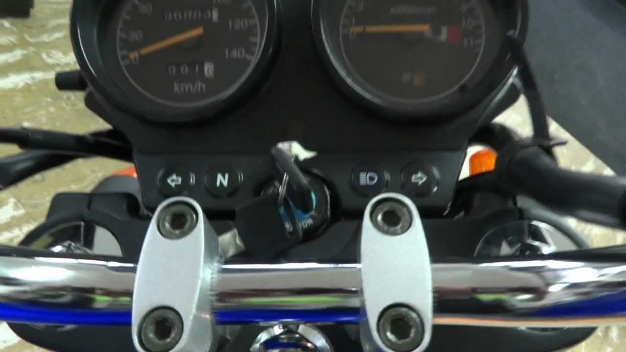 RD250R Mondial - YouTube