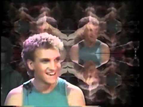 Freeez - IOU (Live On Switch) - YouTube