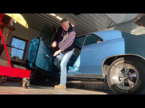 1966 Chevelle SS Cold Start on Cold Day