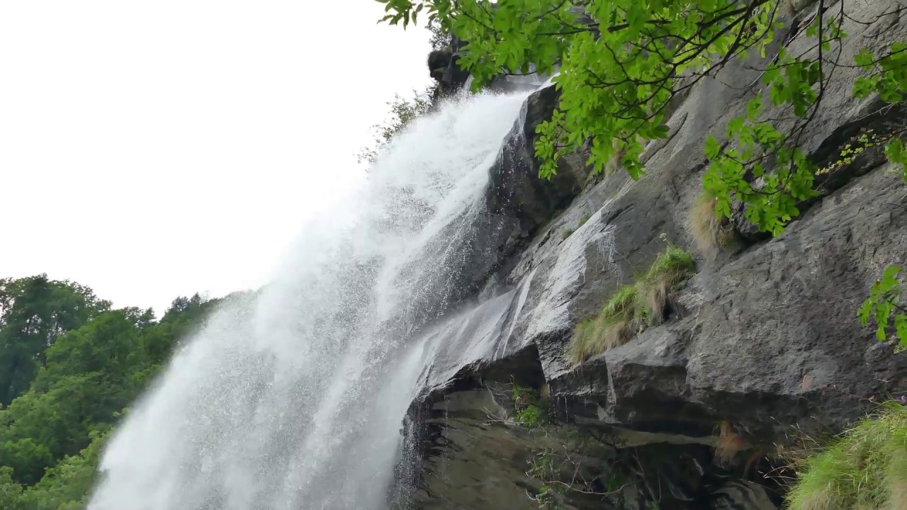 LA CASCATA DI NOASCA - YouTube