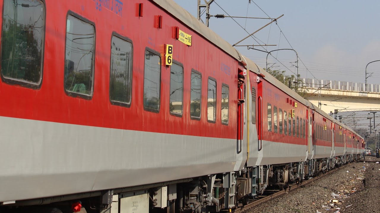 LHB 12130 Azad Hind Exp Departs Champa Jn. - YouTube