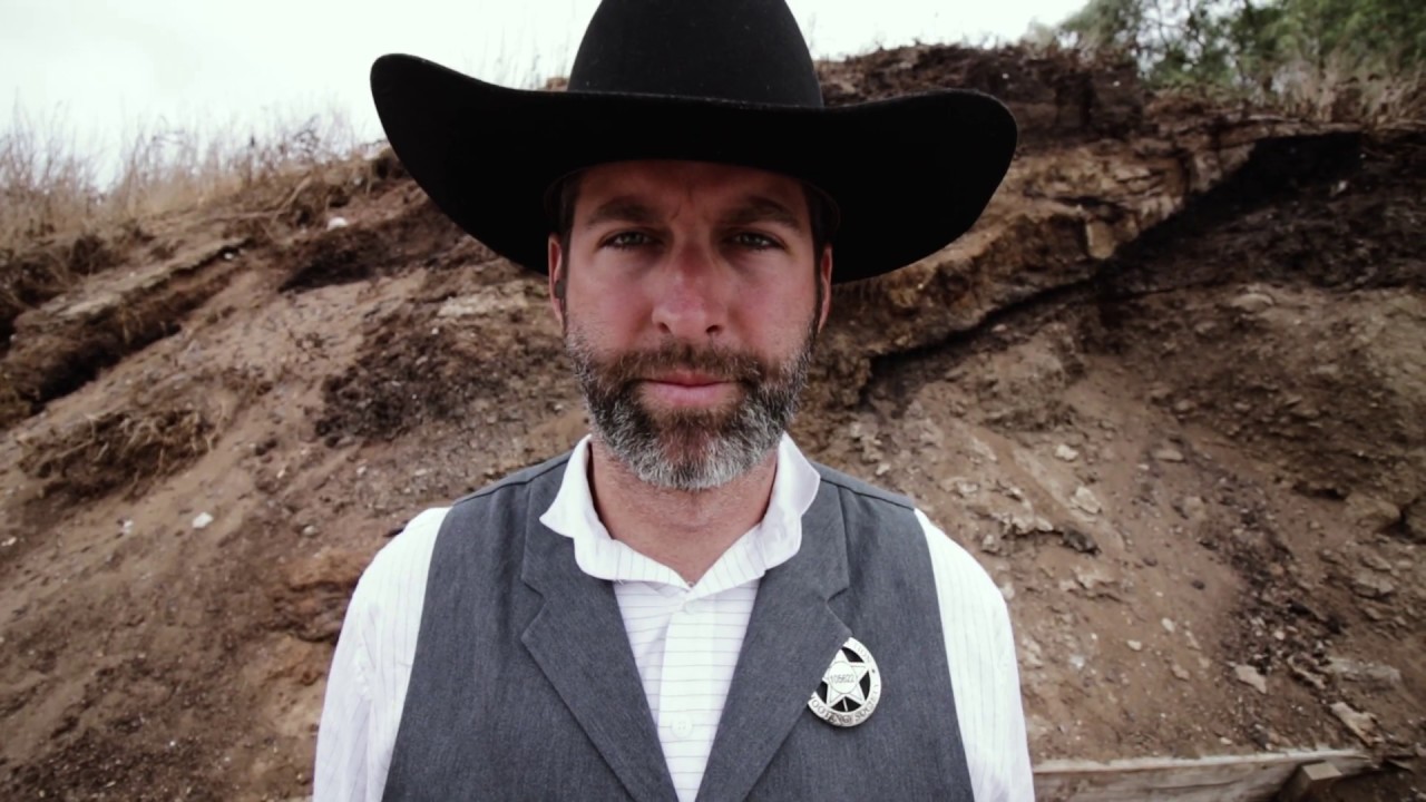 David Foulds Cowboy Shooting - YouTube