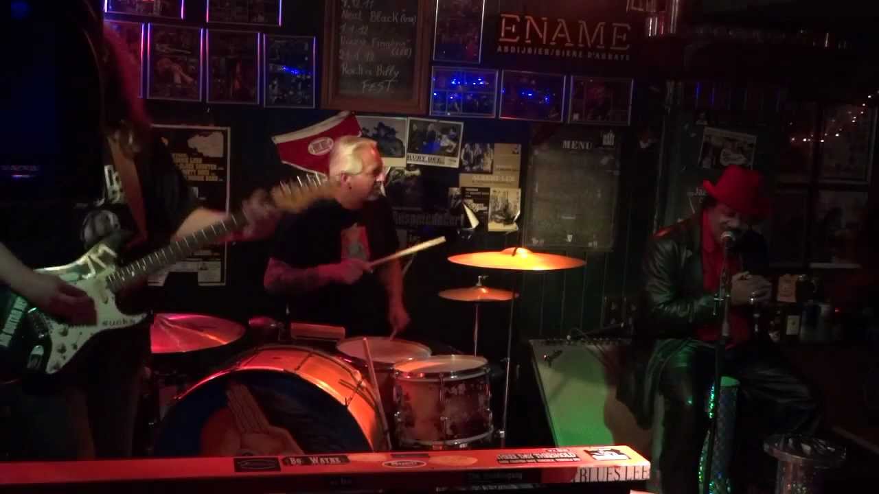 Boo Boo Davis - Silvermine - YouTube