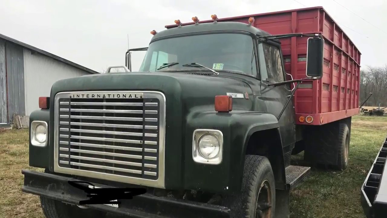 1975 International Harvester Loadstar International 1700 LOADSTAR Cab