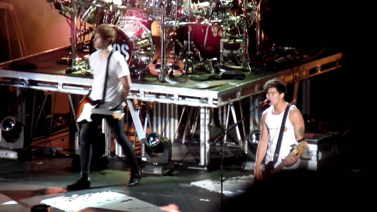 Amnesia | 5SOS SLFL Irvine - YouTube