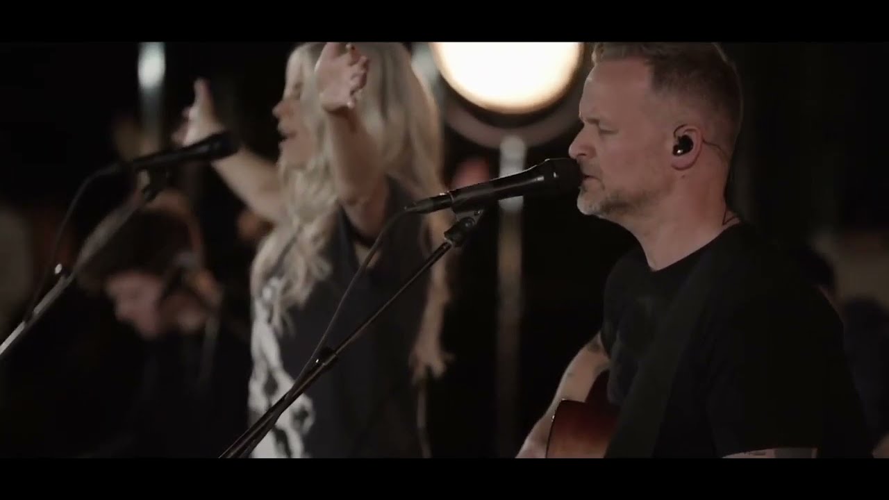 Brian Johnson + Hannah Waters I Worthy + To Our God + We Love Your Name ...