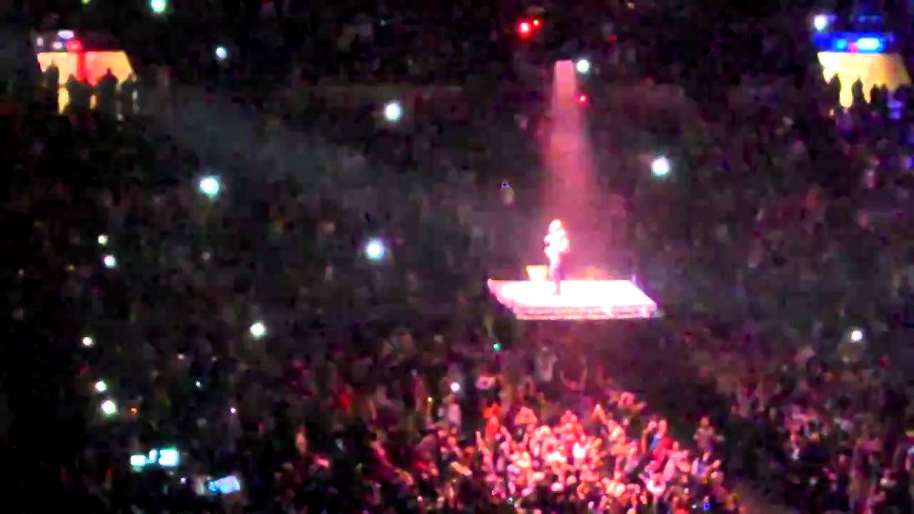 Usher Live @ NYC, Monstar - YouTube