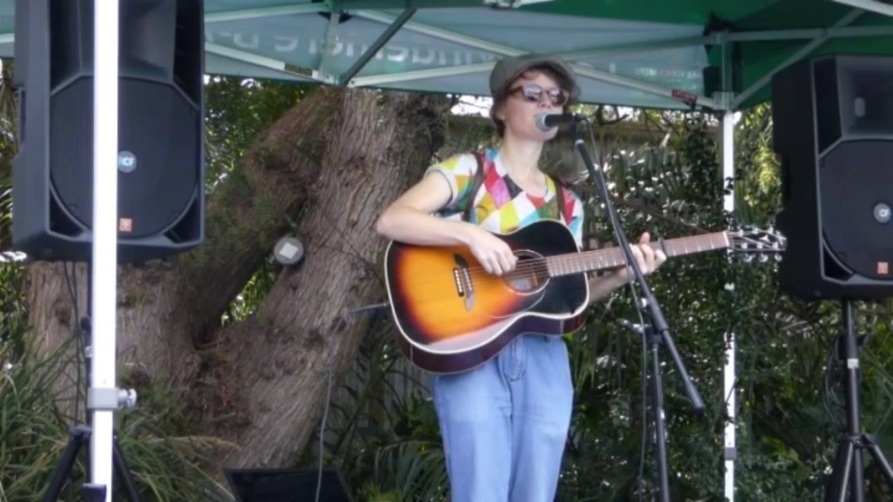 Kelly Menhennett Performs on The Deck: Small Dreams - YouTube