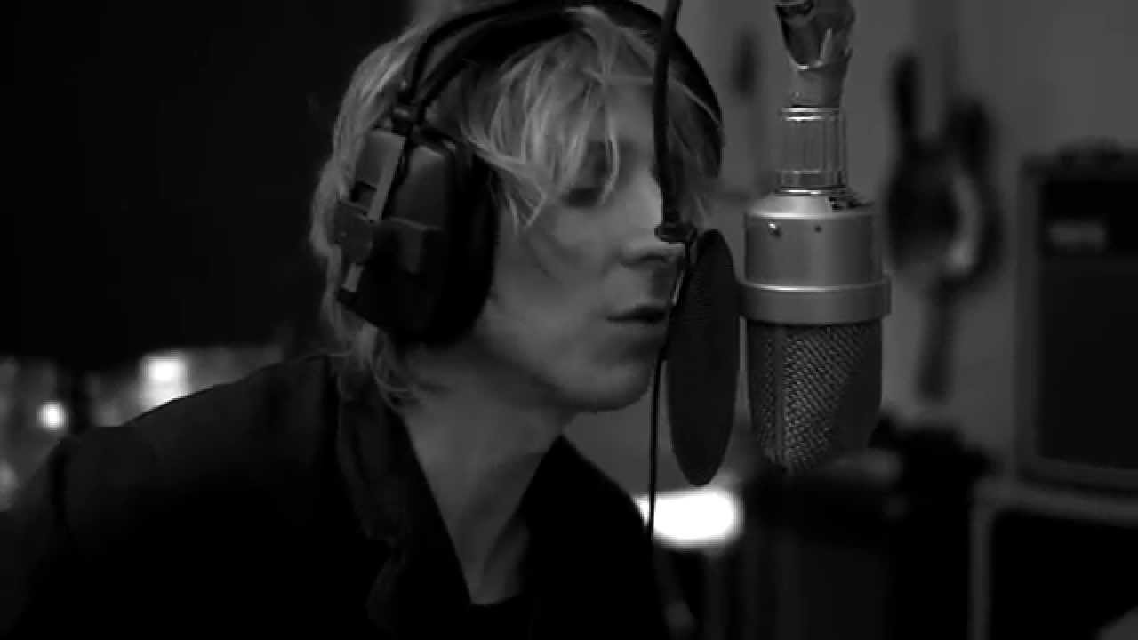 Love Antell - Barn av Amerika (Acoustic Session) - YouTube