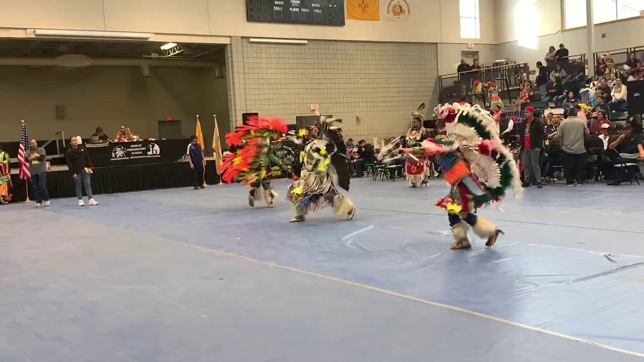 Jr Boys Fancy Dance - 2020 Navajo Prep Benefit Contest PowWow - YouTube