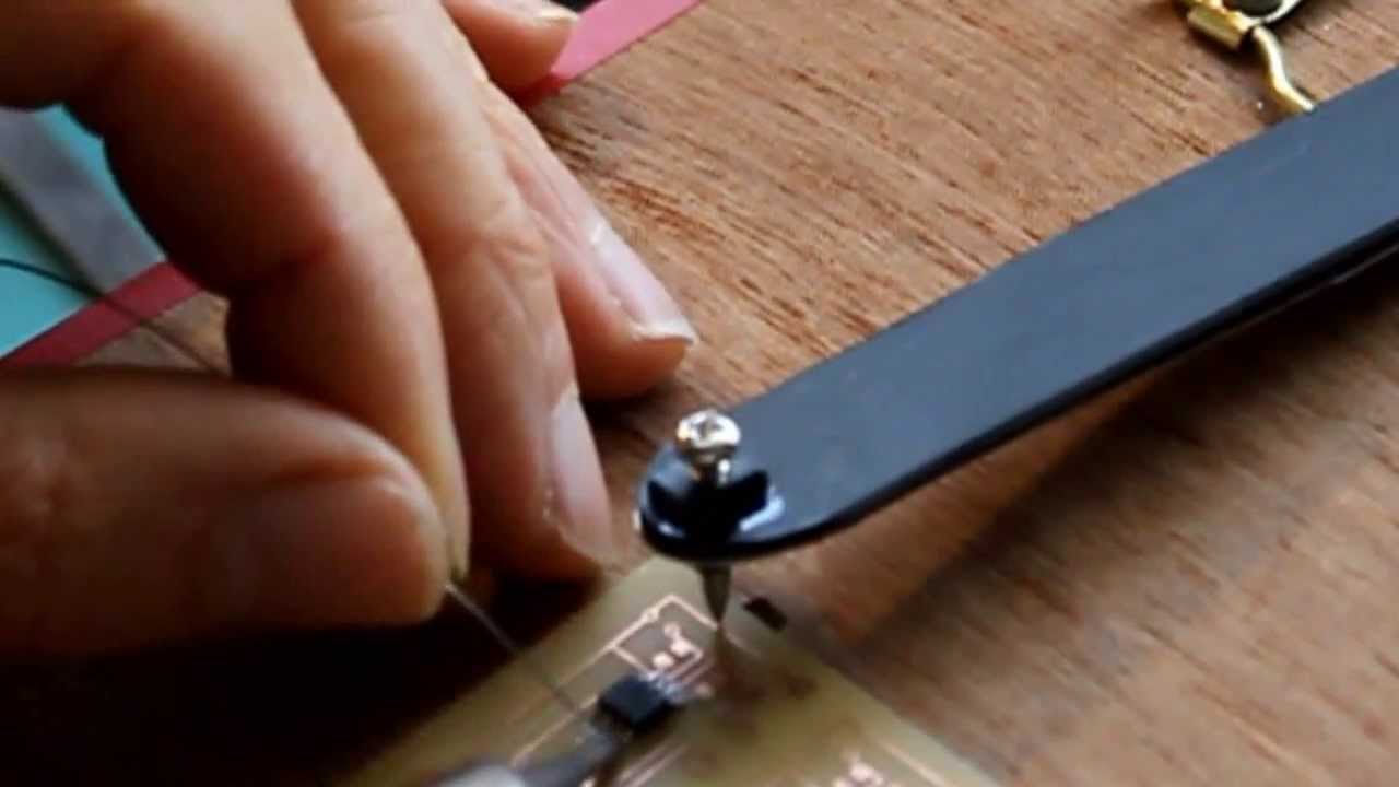 Surface Mount Component Hand Soldering Tool - YouTube