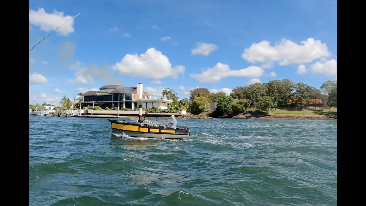 Steam powered fishing boat, Popeye is still alive. - YouTube