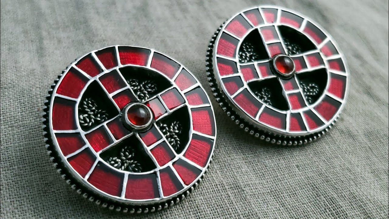 Making a Pair of Anglo-Saxon Style Disc Brooches - YouTube