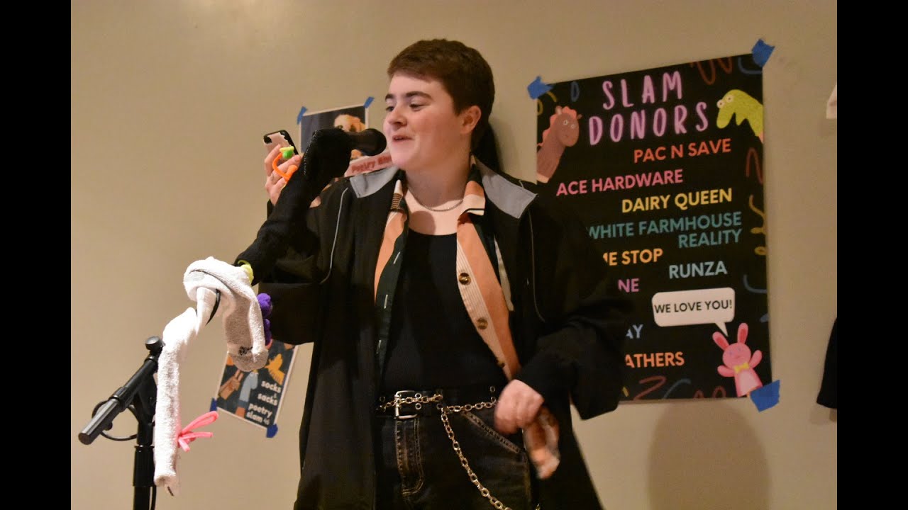 Poetry Slam 46: Third Round, Abbey Larson - YouTube