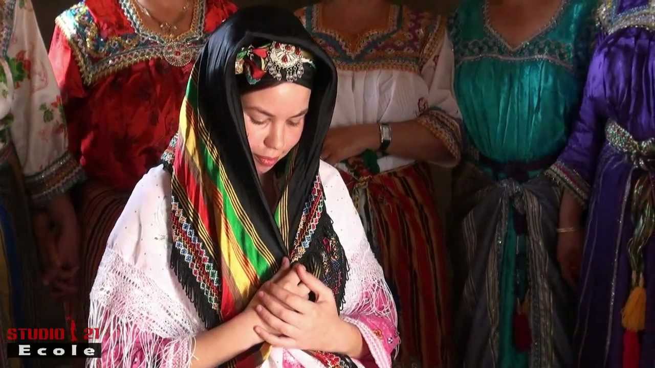 Chant traditionnel kabyle - YouTube