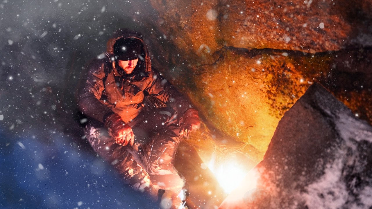 Cave Survival Shelter in High Winds and Heavy Snow - YouTube