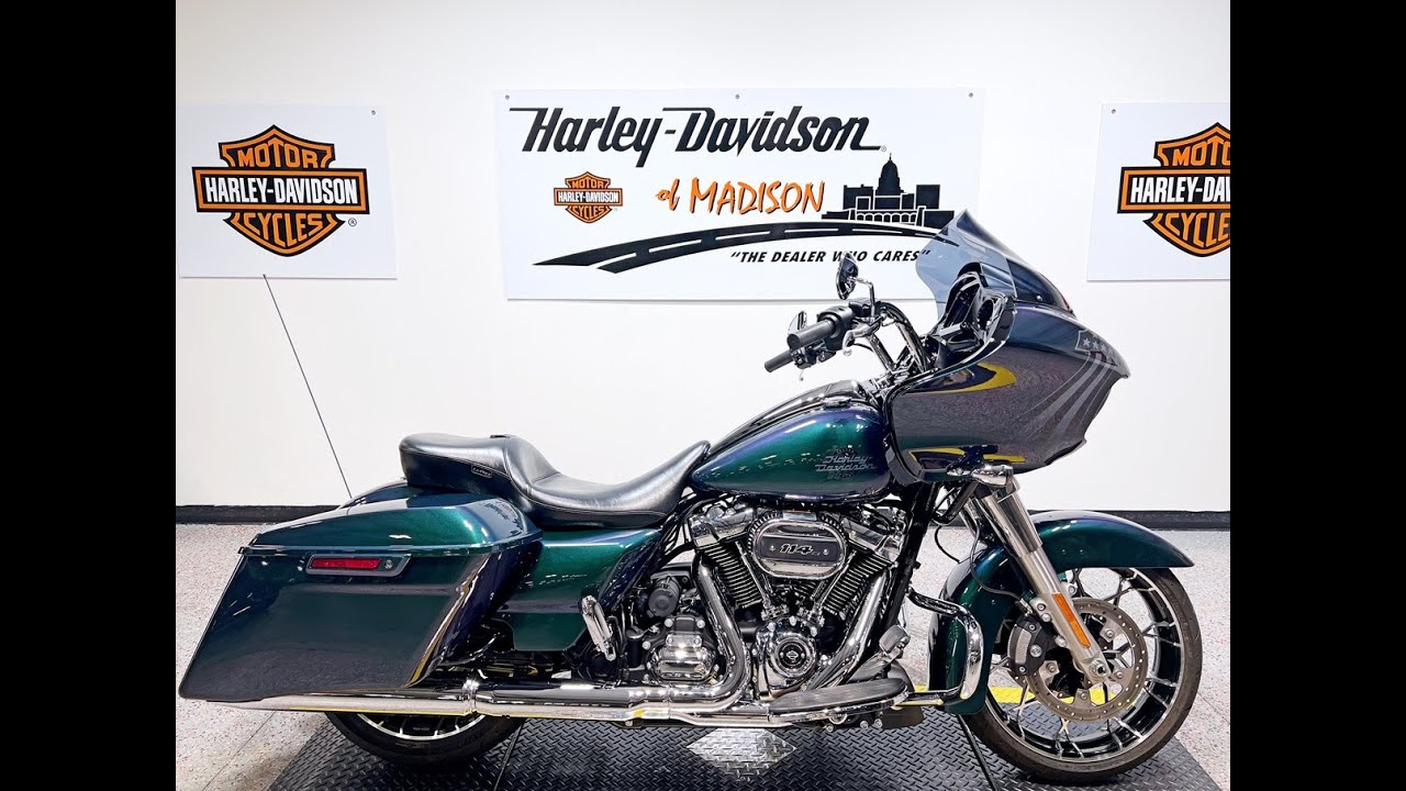 2021 Harley Davidson Road Glide Special FLTRXS 3,847 Miles Snake Venom ...