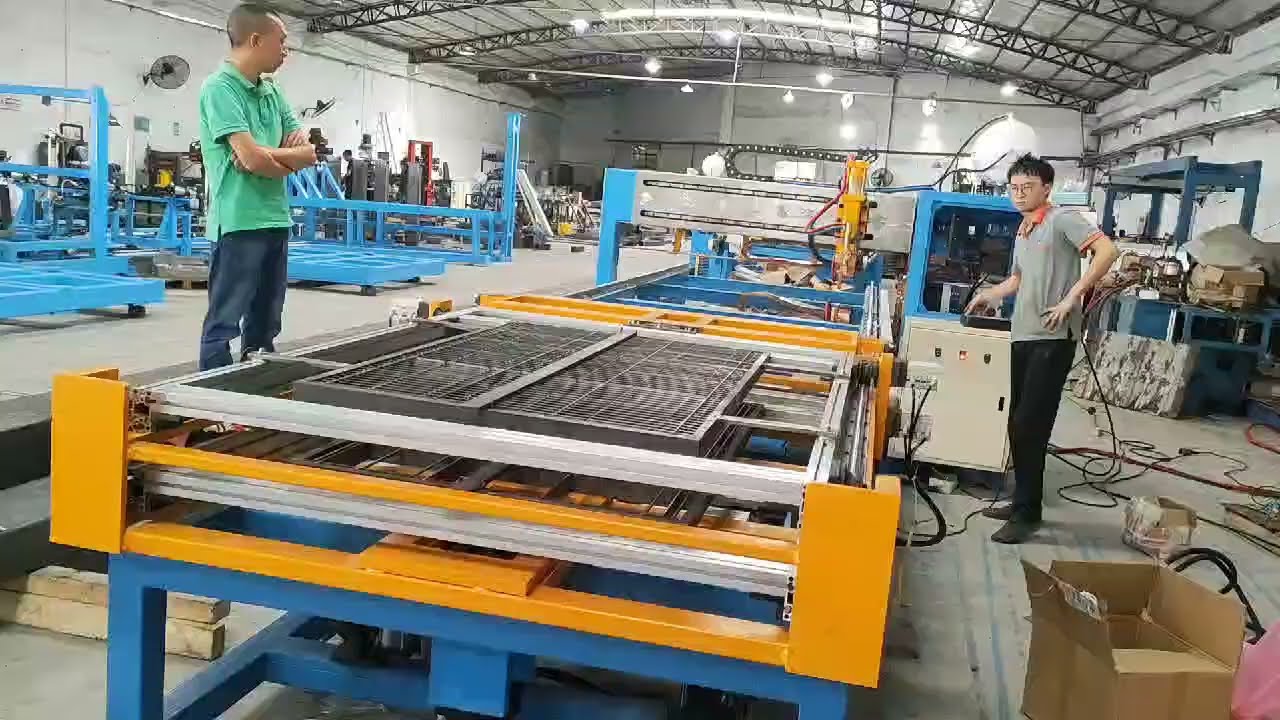 2200 *1300mm wire mesh welding CNC machine - YouTube
