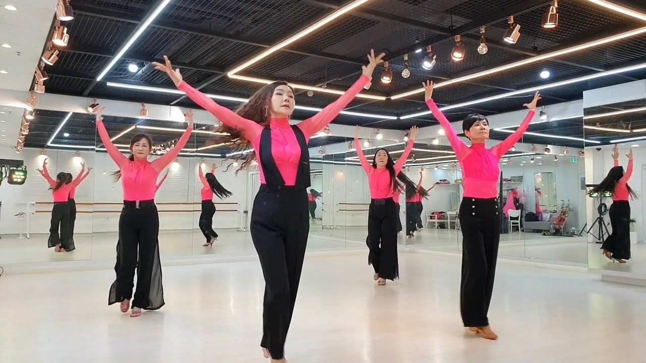 Just One Day (Intermediate NC2) line dance| Withus Korea, Seoul - YouTube