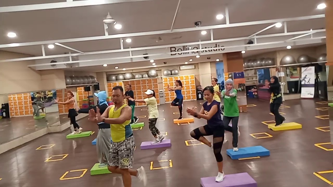 SPESIAL CLASS STEP AERO -STudioBellinaYogya - YouTube