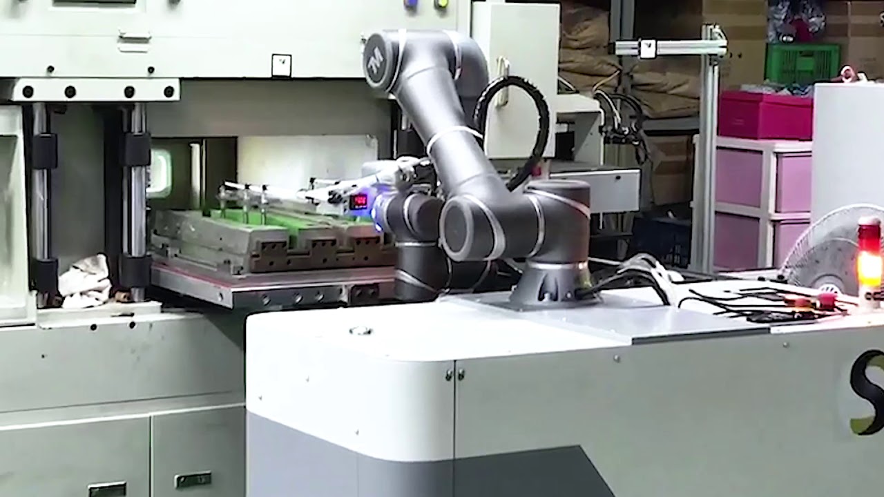 V2A008 TM Robot - TM Robot with AGV - YouTube