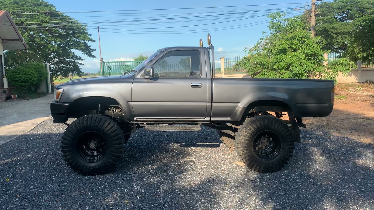 Toyota Hilux LN 4x4 - YouTube