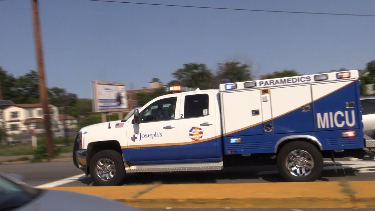 St Joesephs Hospital Paramedics MICU Responding on Madison Ave - YouTube