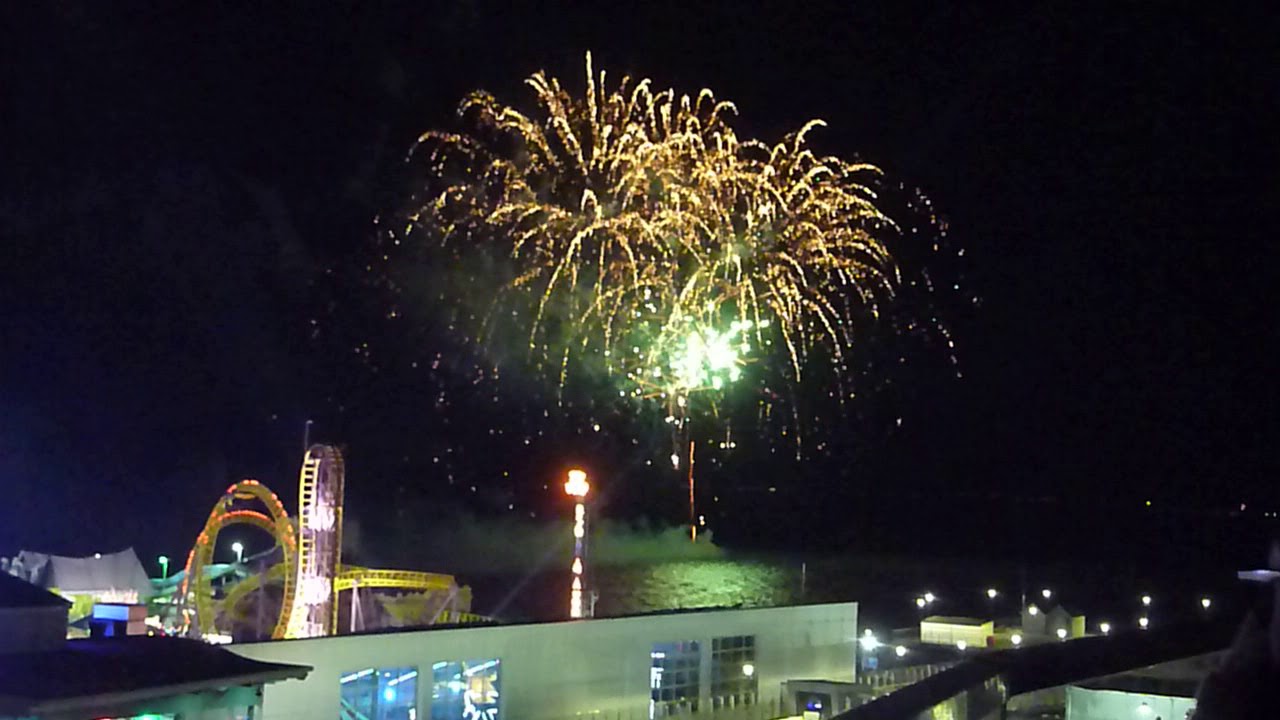 Southend Pier Fireworks Nov 2018 - YouTube