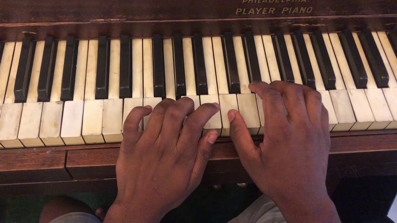 Lester piano Manu Michael - YouTube
