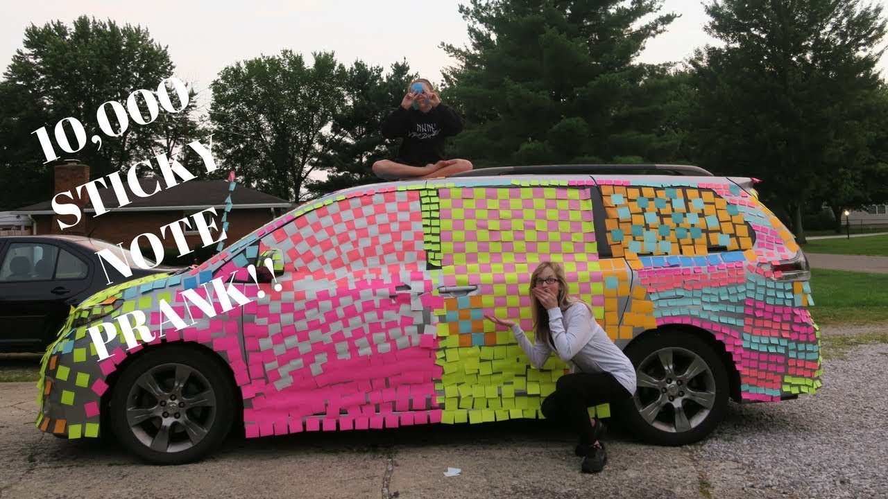 10,000 STICKY NOTE PRANK ON MOM!! - YouTube