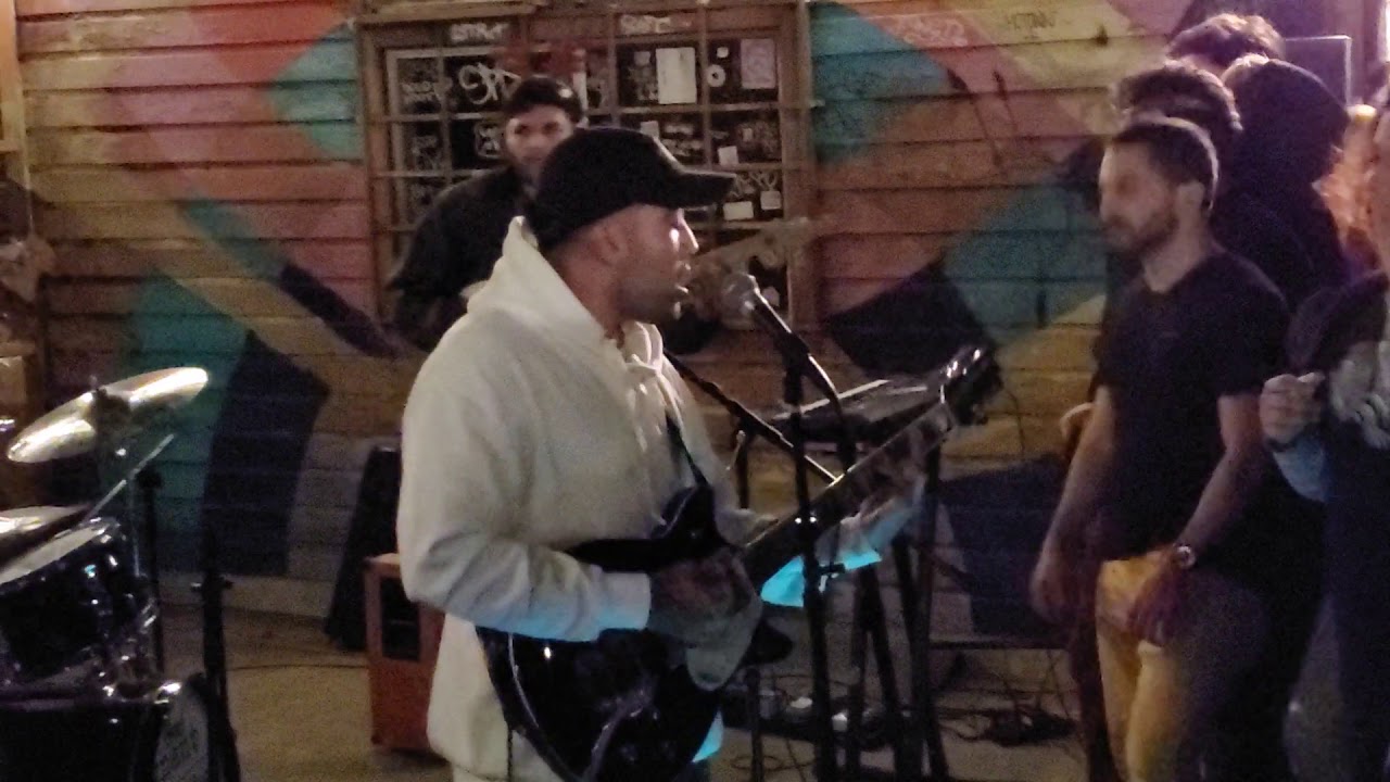 Los Shadows (2019) Full Set @ The Ché Café - YouTube