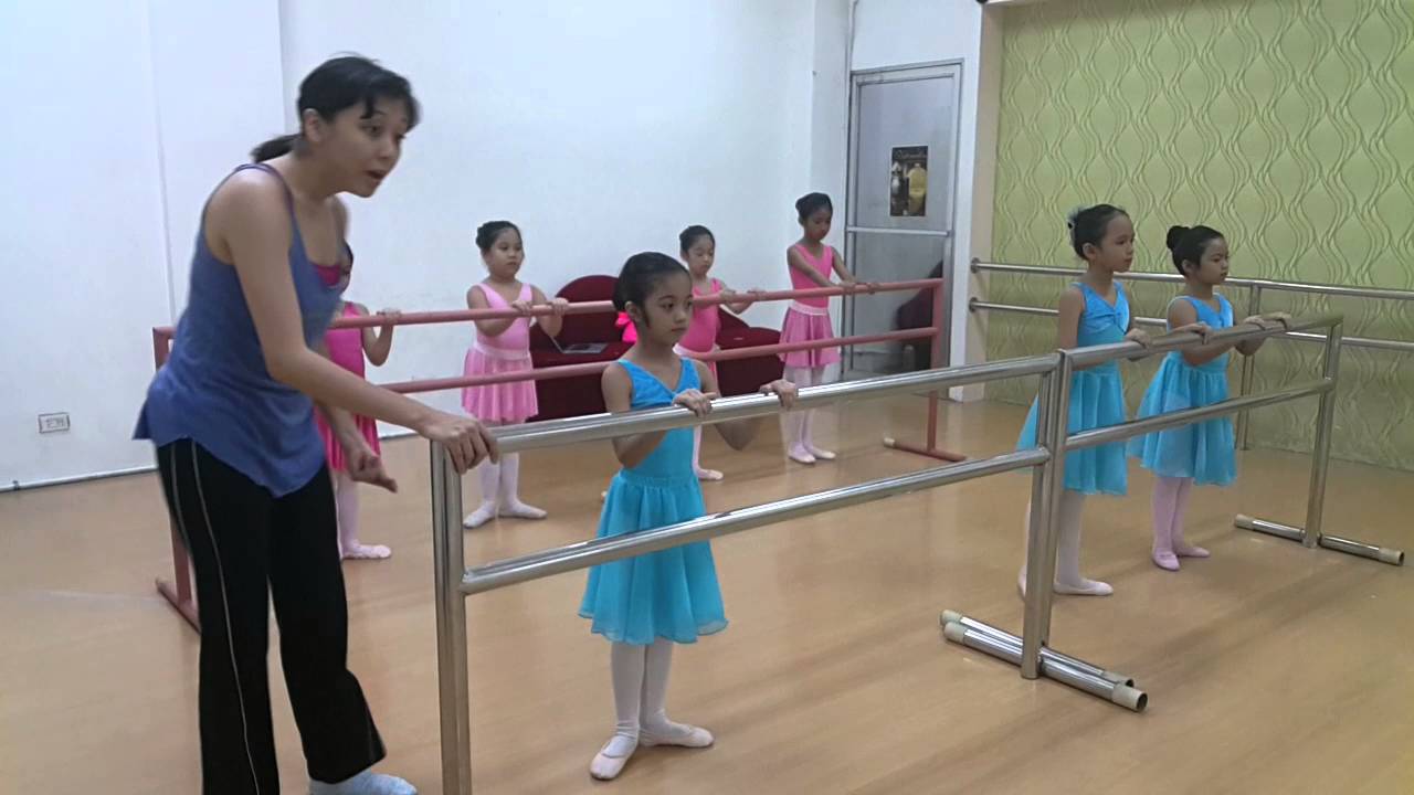 Twinkle Toes Ballet Primary Level Class Jete Part 4 - YouTube